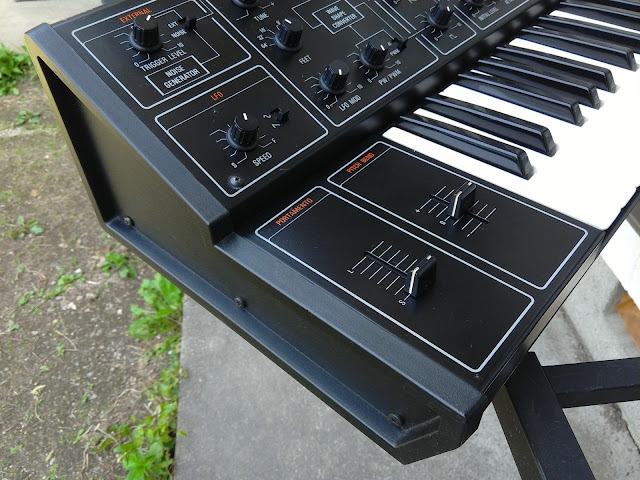 MATRIXSYNTH: YAMAHA CS10 monophonic synthesizer