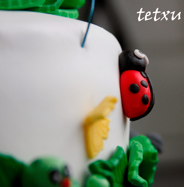 entre pucheros y recetas: Tarta Bichos ( Bugs Cake )