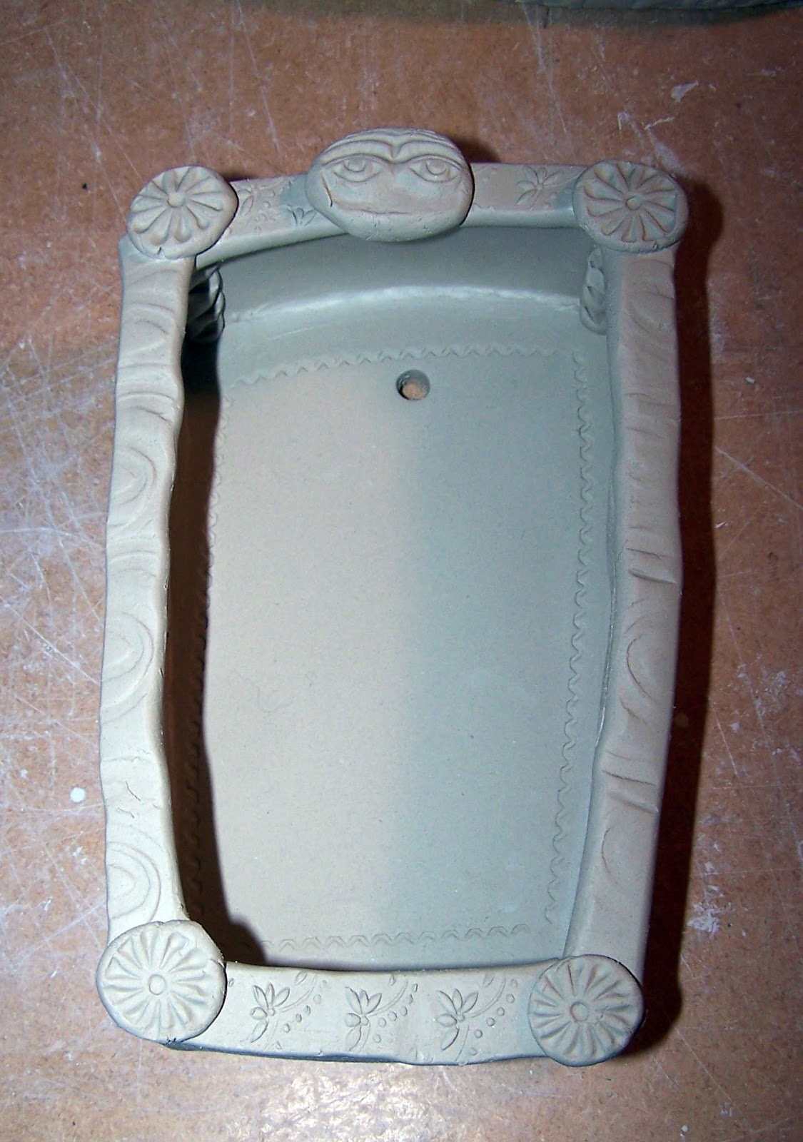 Polka Dot Clay Studio: Mas Nichos, Por Favor