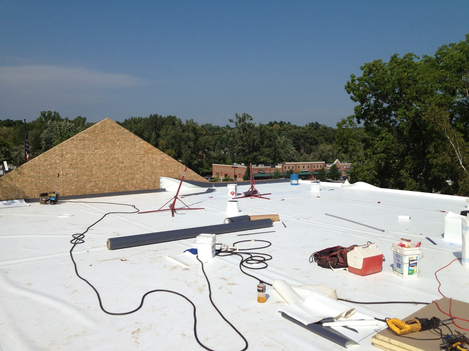 Construction of the New Flushing Family Dentistry: Framing complete ...