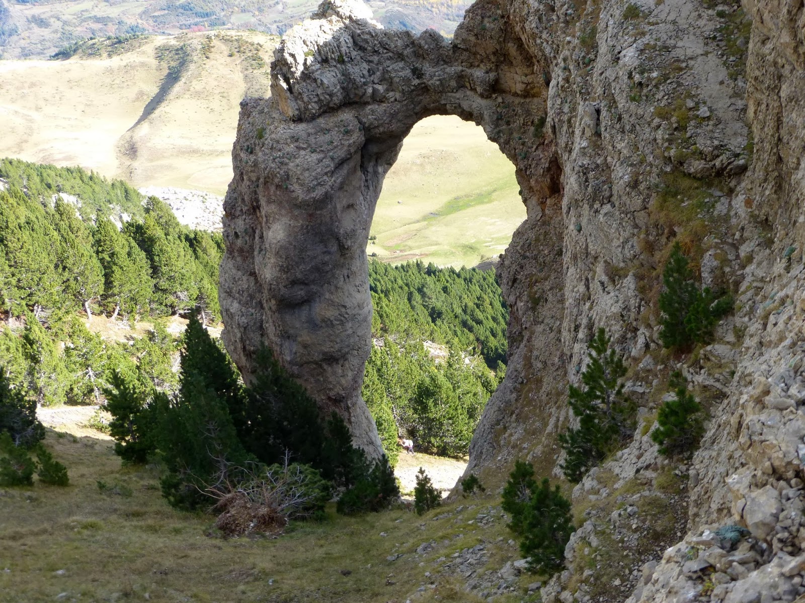 elpirineodejose: Arco Natural de Roca de Piedrafita
