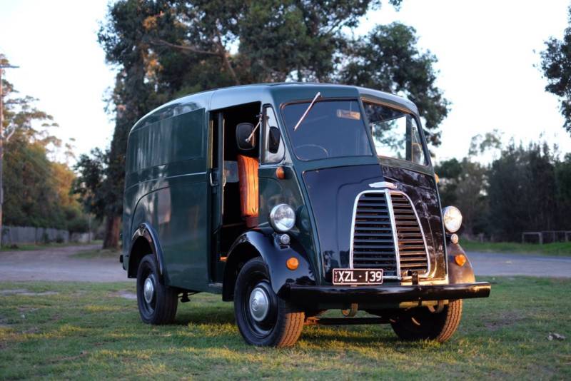 -=-Morris J Type Vans-=- : Fully restored J van for sale.