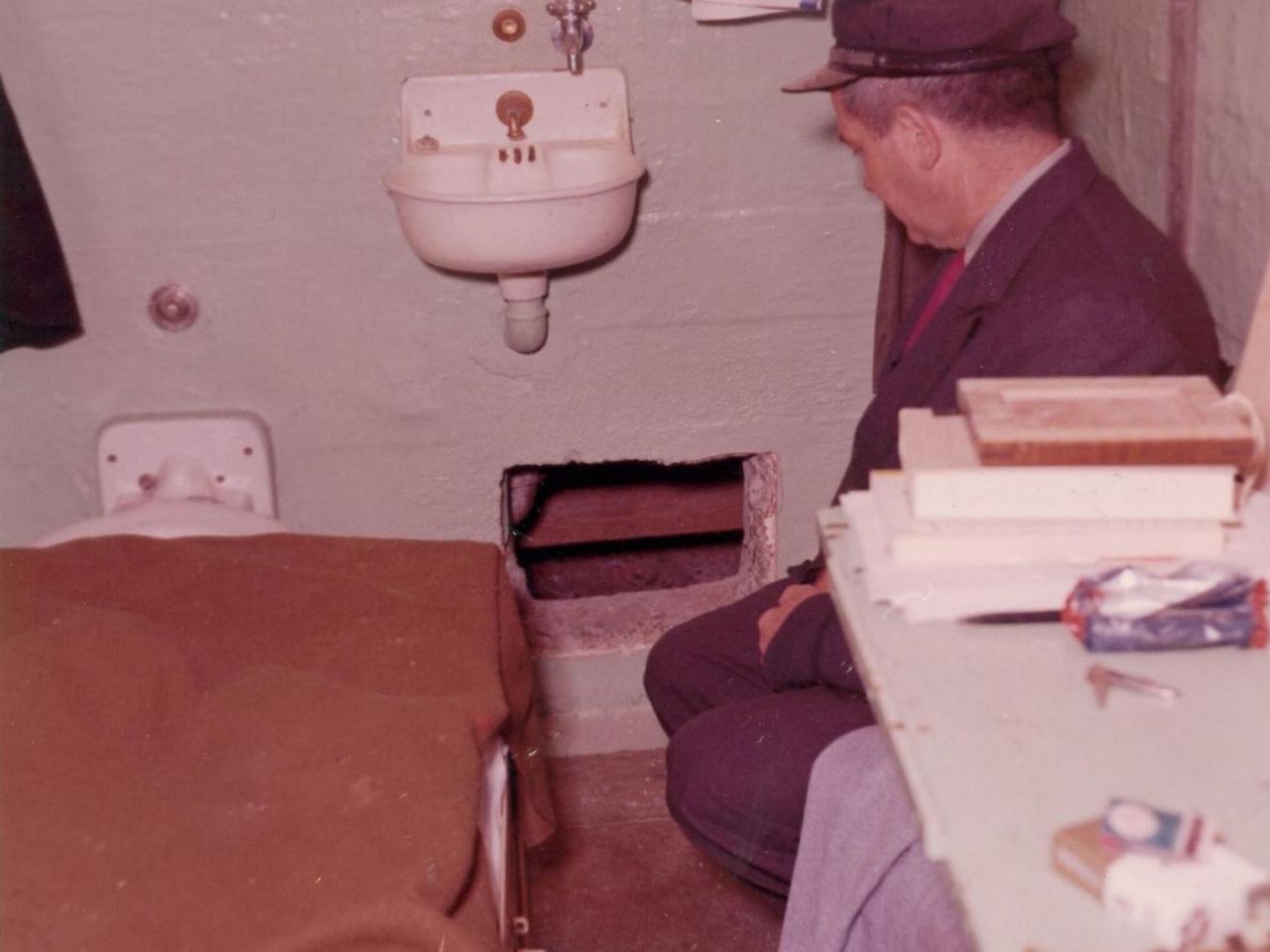 The Clint Eastwood Archive: Escape from Alcatraz: Does letter finally ...