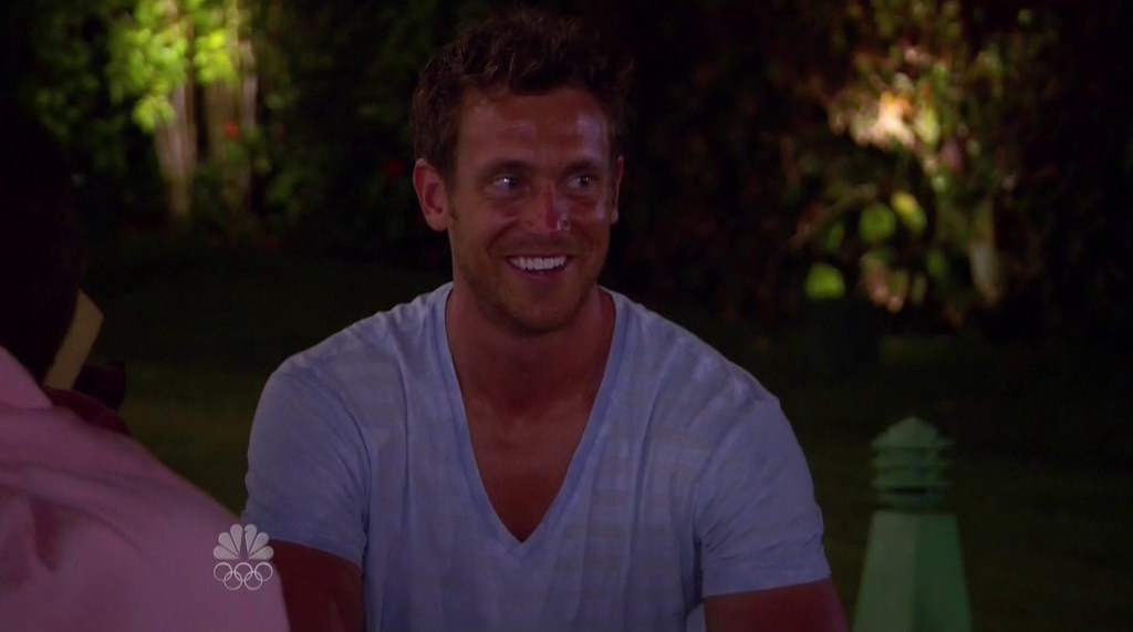 Tim Parrish Shirtless in Love in the Wild s2e01 - Shirtless Men at groopii