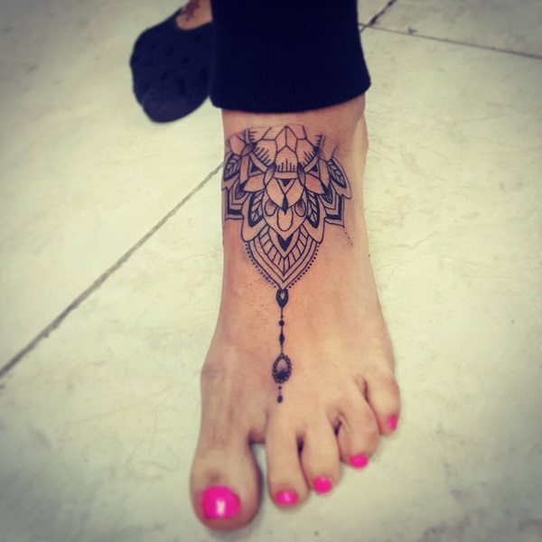 38 Mesmerizing Ankle Tattoos For Women - Dmeaon Inc.