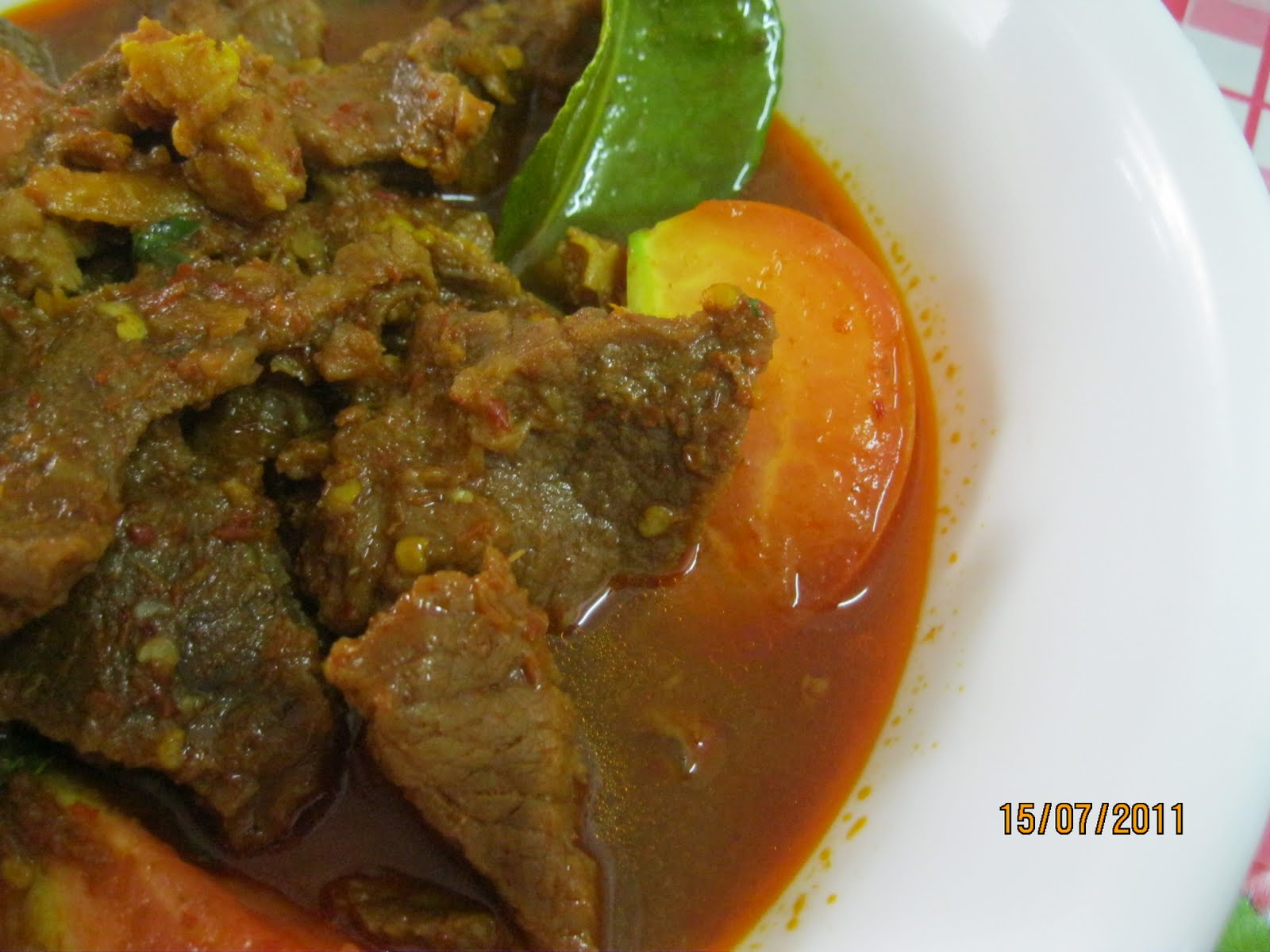 Dari Dapur Maklong: Daging Tetel Masak Asam Pedas