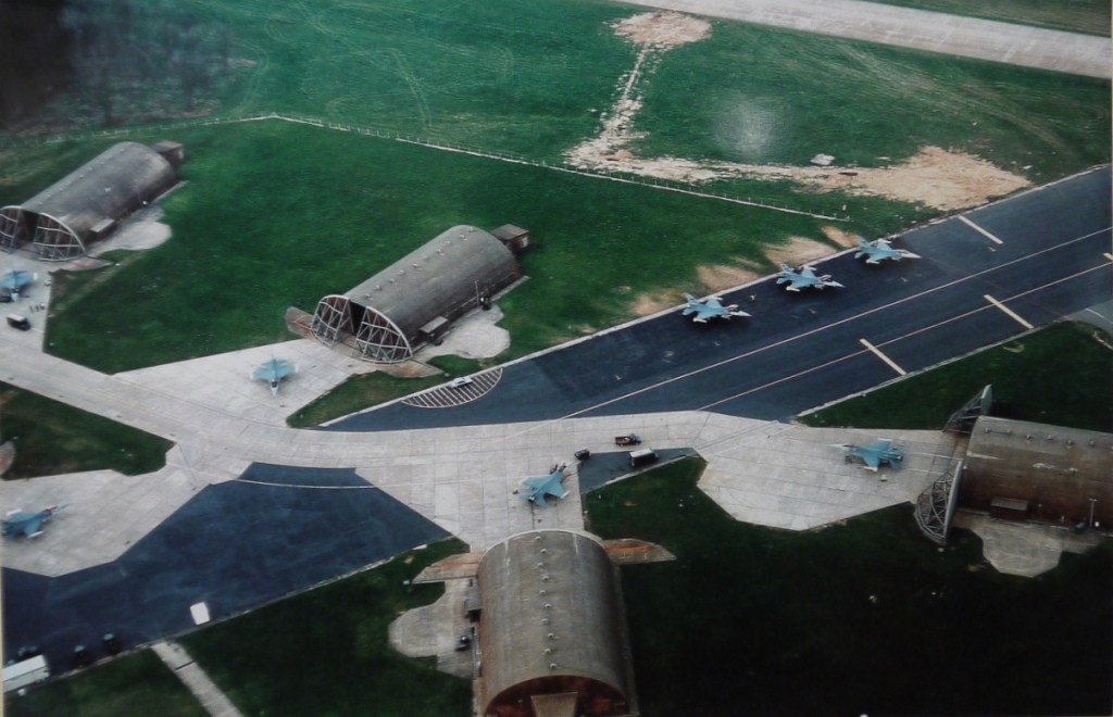 WW1 and WW2 Defences - Suffolk and beyond: June 2012
