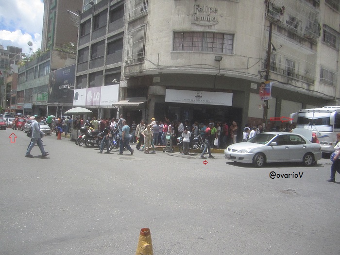 @ovarioV: FOTOS #2Agosto - La Calle Grita II