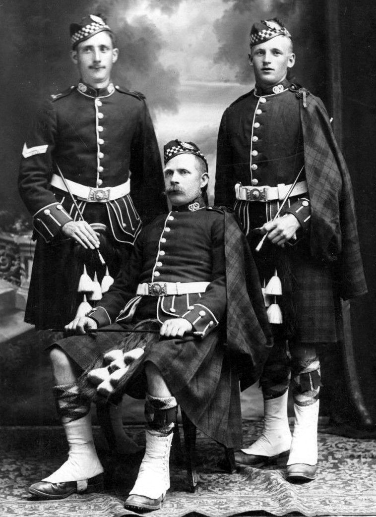 Tour Scotland: Old Photograph Soldiers Dunoon Scotland