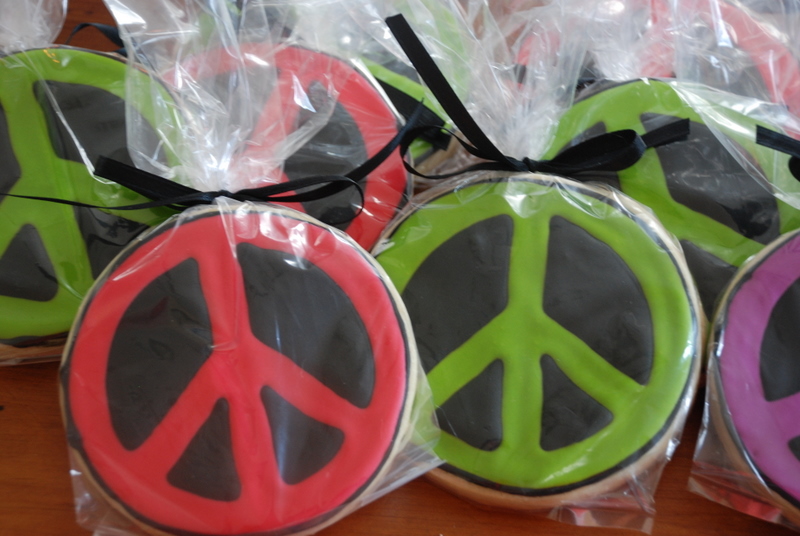 jackandy cookies: Peace Sign Cookie Favors