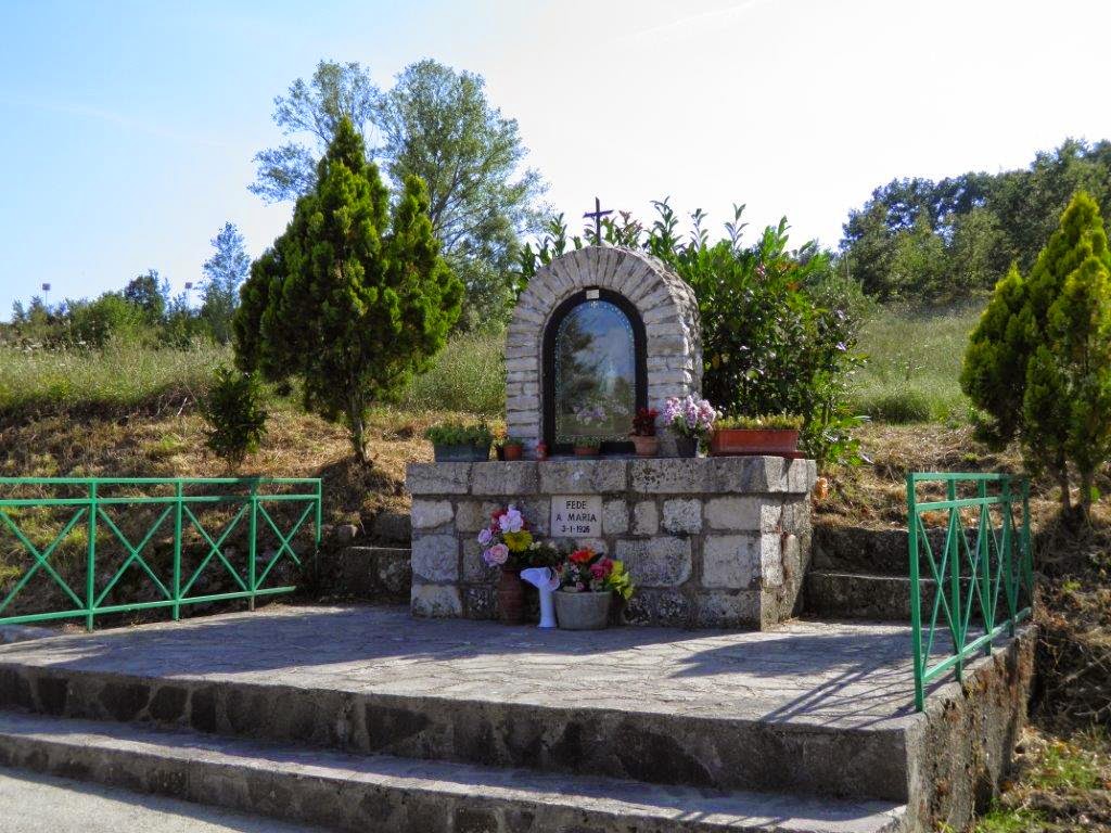 Tabernacoli italiani: Sant'Angelo Limosano. Madonna delle stelle