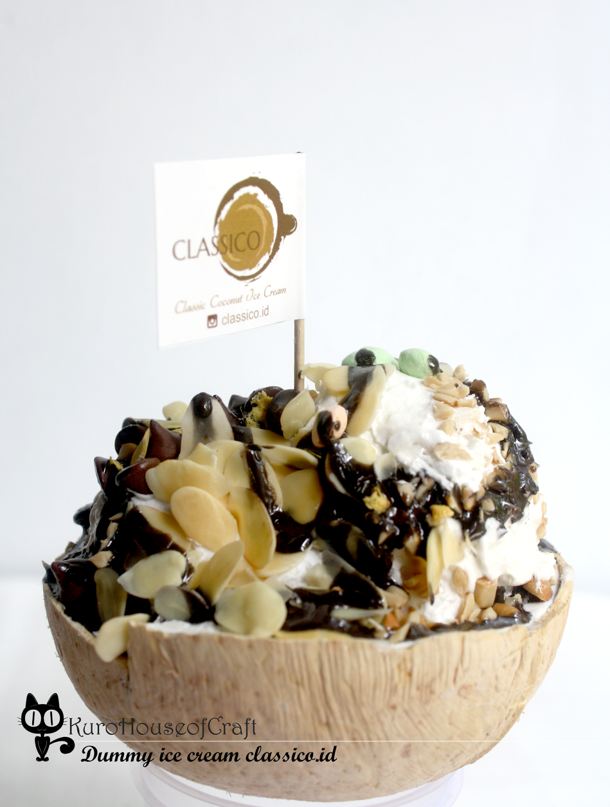 KuroHouse of Craft: Dummy food Classic Coconut Ice cream Classico