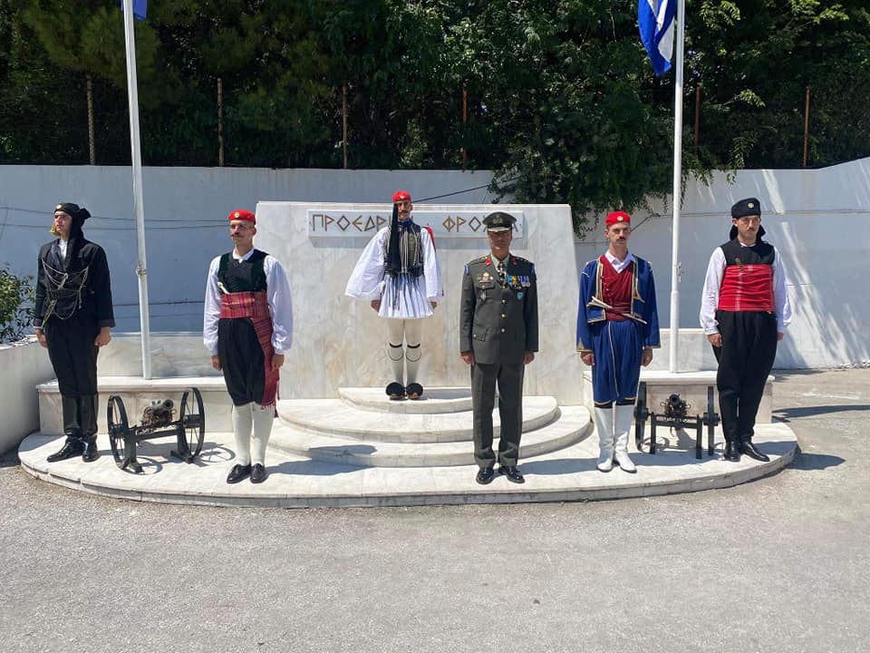 Παράδοση-Παραλαβή Προεδρικής Φρουράς (ΦΩΤΟ)