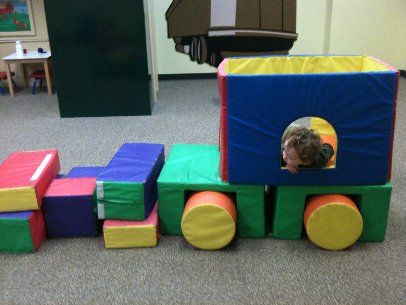 Me, myself and DIY!: Recycled Train!