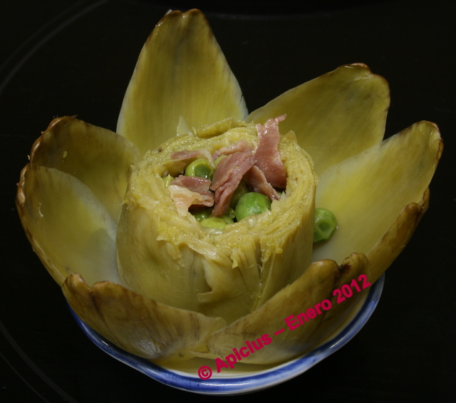 Alcachofas rellenas con esmeraldas de la huerta y huevo de codorniz ...