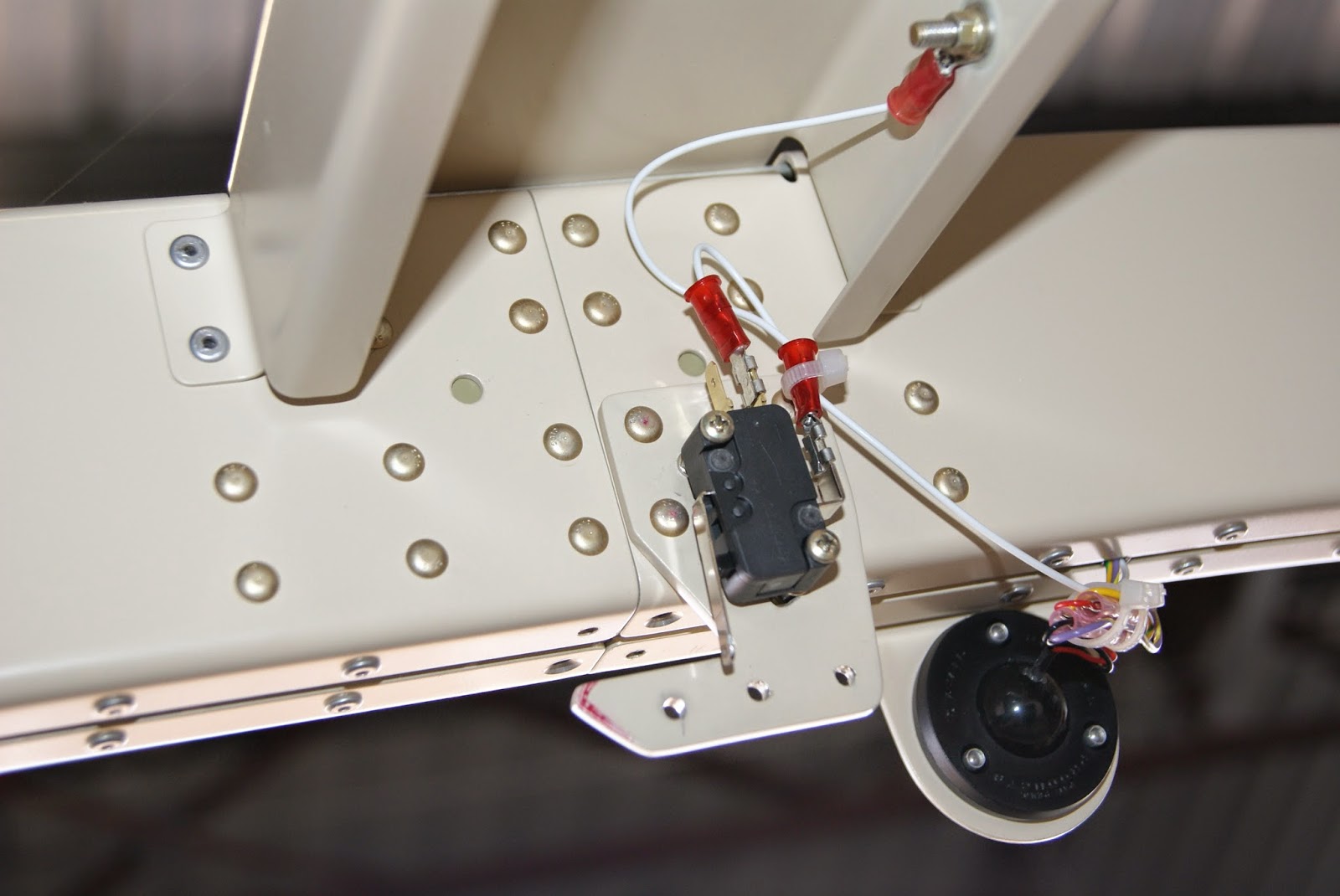 DOG Aviation John's RV-12 Blog: Canopy Latch Micro Switch: Act 2