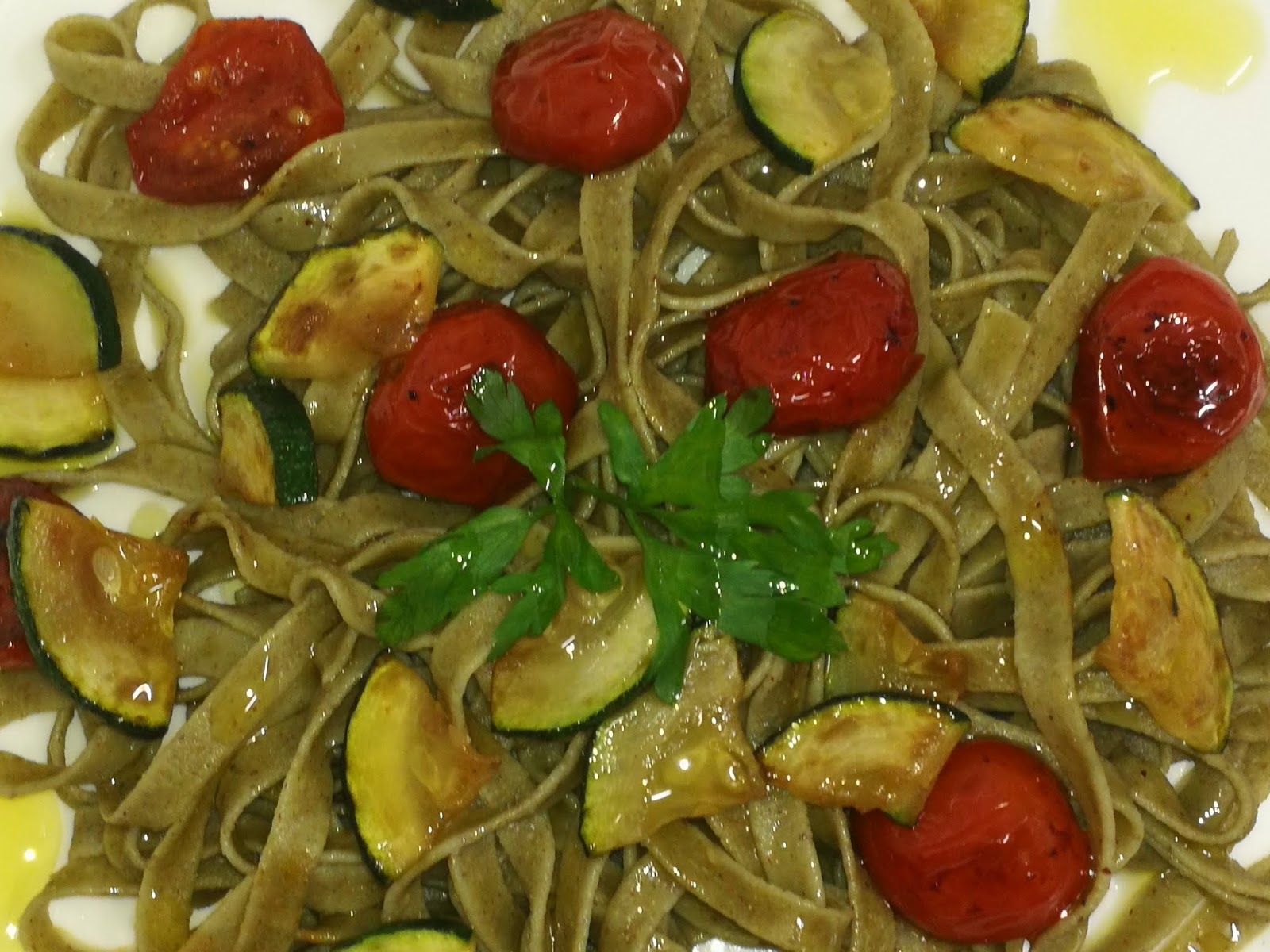 COCINAR SIN MIEDO: PASTA DE MORINGA CON AOVE DE GUINDILLAS (Agustín Fornos)