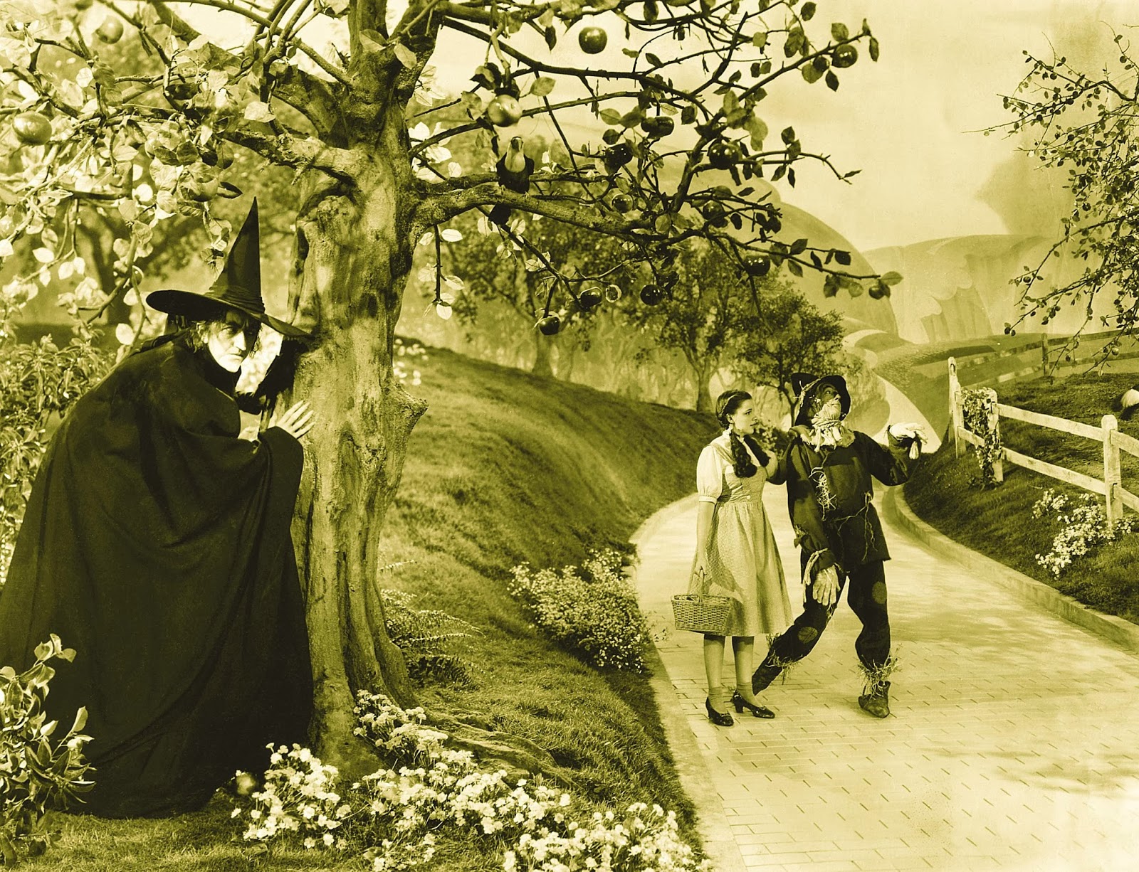 Pin by Leanne Baggett on The Merry Old Land of Oz | Wizard of oz 1939 ...