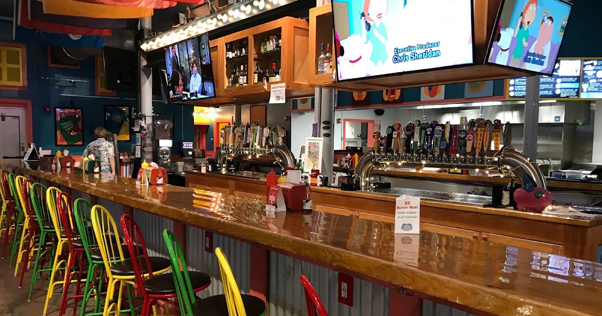 Weird, Wacky and Wild South: Dat Dog is Dat Delicious!