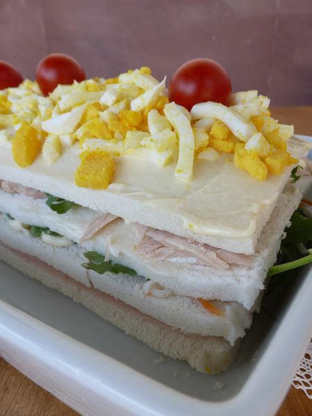 EL CAPRICHO DE HELENA: MEGA SANDWICH