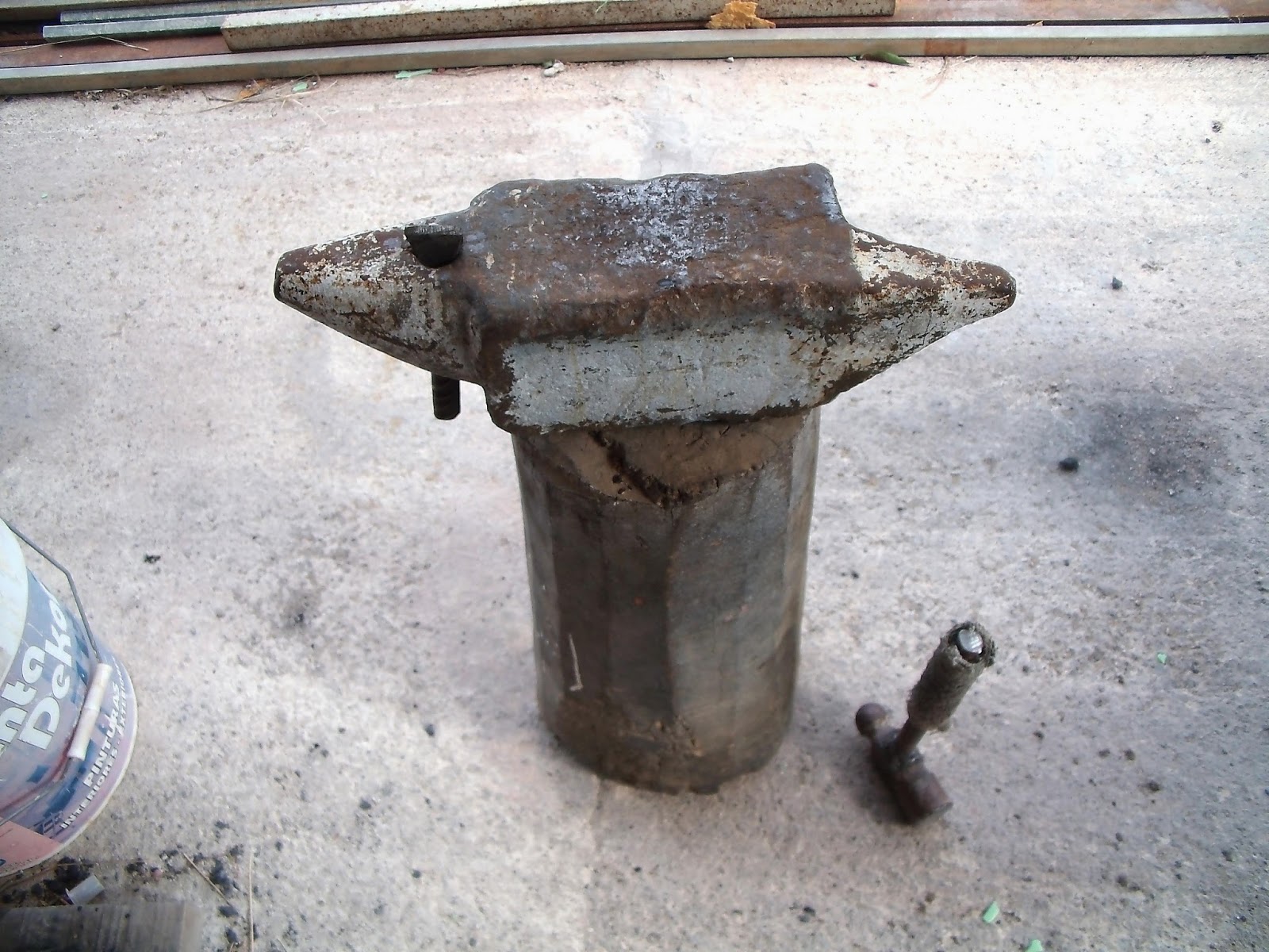 El Taller de la Inventiva: Herramientas basicas para trabajar en la fragua