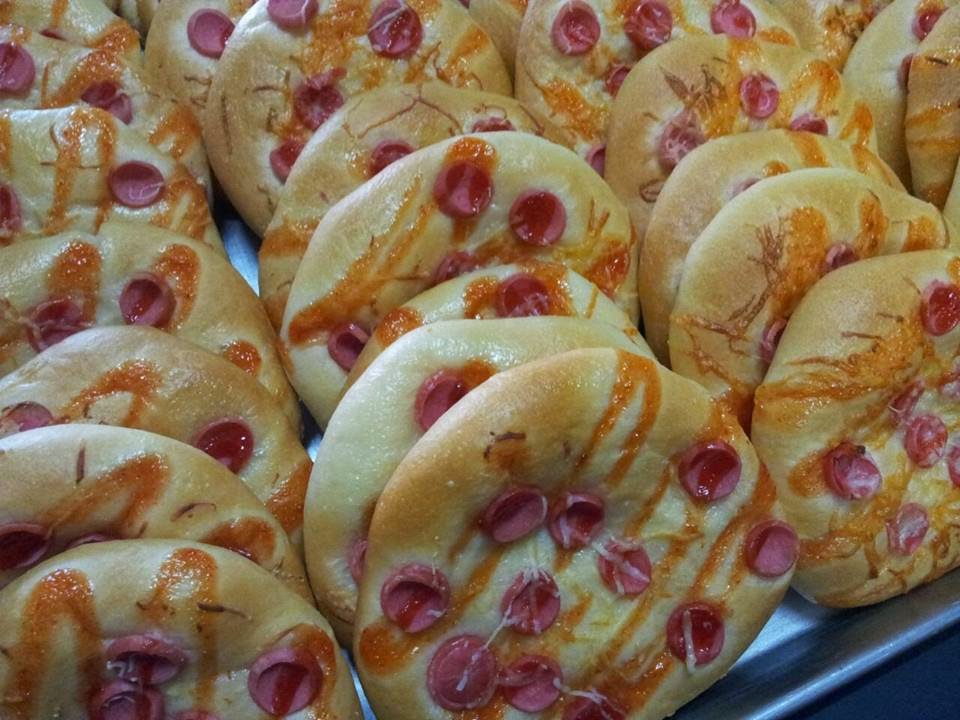 Hanny Sweet Deli: Pembekal Roti Sekolah dan Kantin