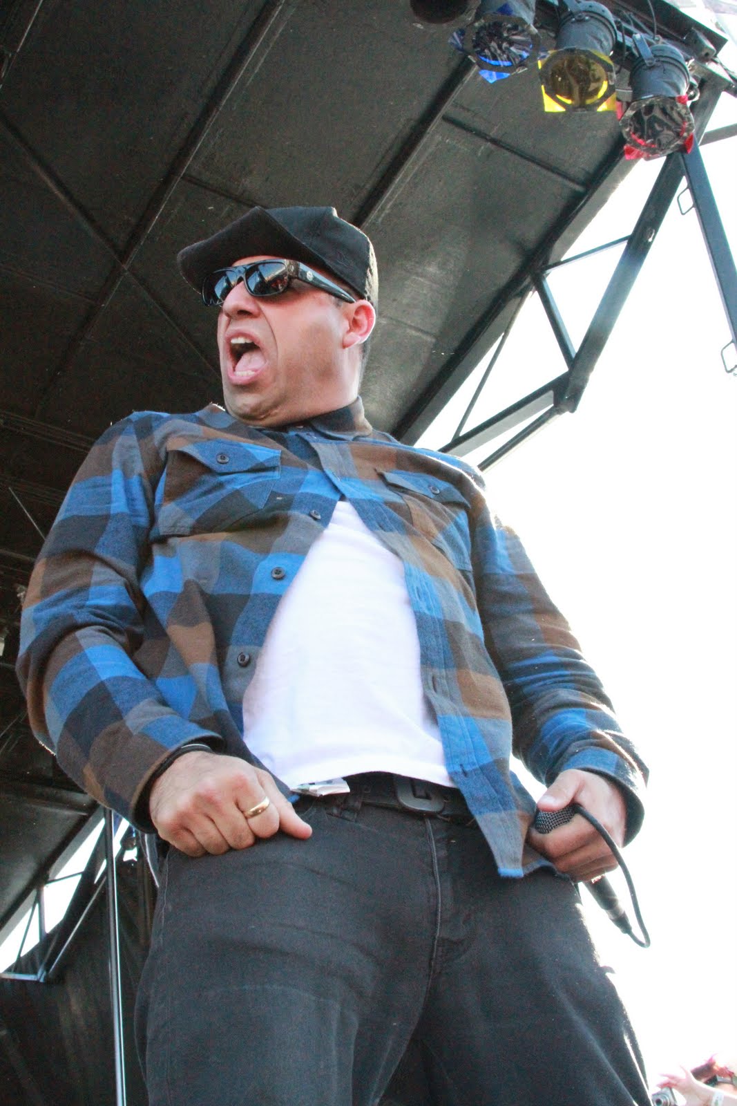 The Art of Seeing: Manic Hispanic