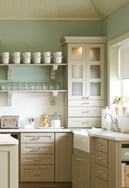 The Polished Pebble: Kitchens with Clutter...What Do We Really Want?