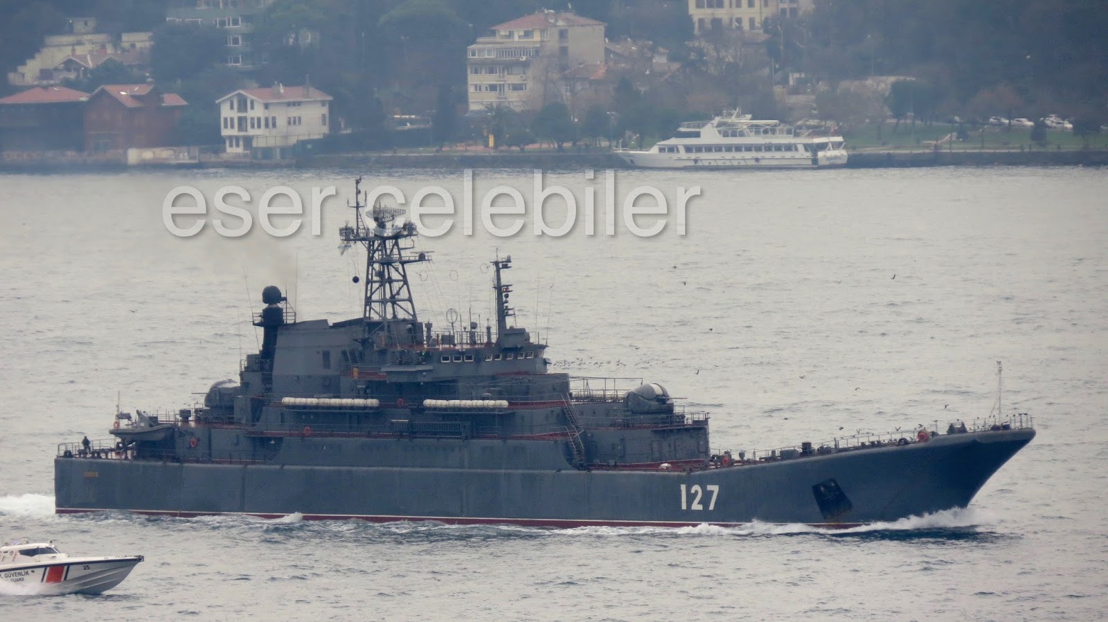 WARSHIPS ON THE BOSPHORUS: 127 BDK 43 MINSK,775 ROPUCHA CLASS