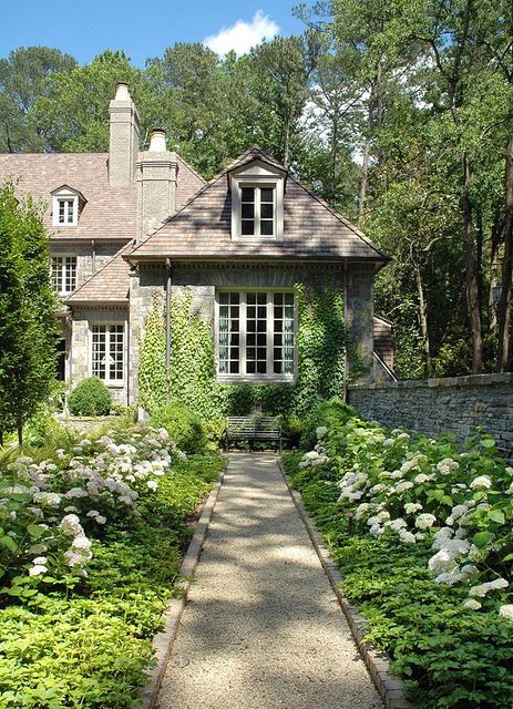 April's garden: A vidéki angol kertek 8 elengedhetetlen jellemzője / 2.rész