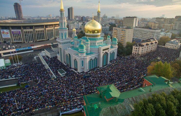 More than 90.000 Muslims prayed Eid Al Adha today in Moscow,Russia.