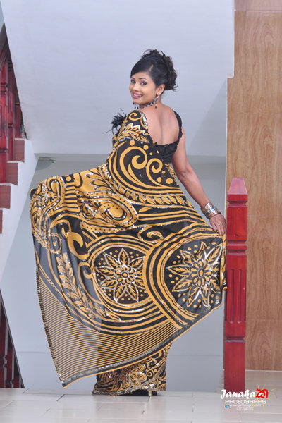 Amila Nadeeshani | Latest Saree & Fashion image collection ~ Sri Female