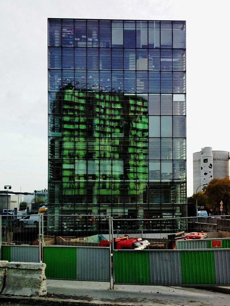 TATÉ-MONO: ベルリエール工業館 : Hôtel industriel Berlier