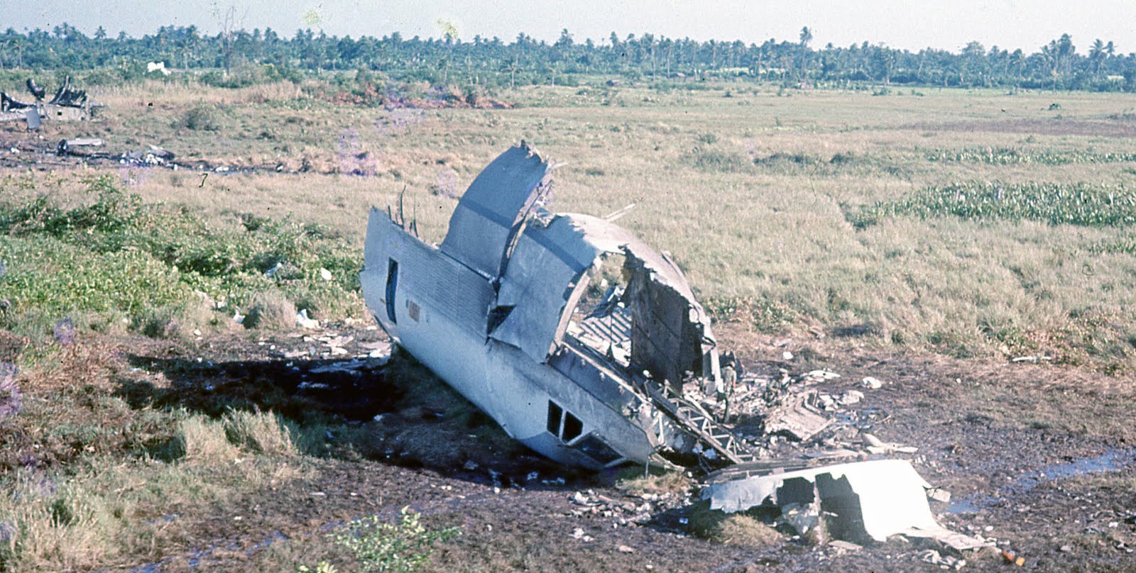 1975 C-5A Galaxy crash site near Tan Son Nhut, Saigon | Flickr