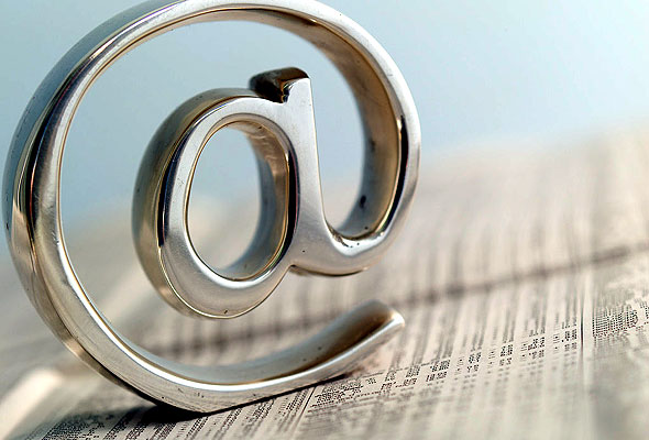 Alasan Kenapa Ada Simbol @ Pada Alamat Email - Headline News