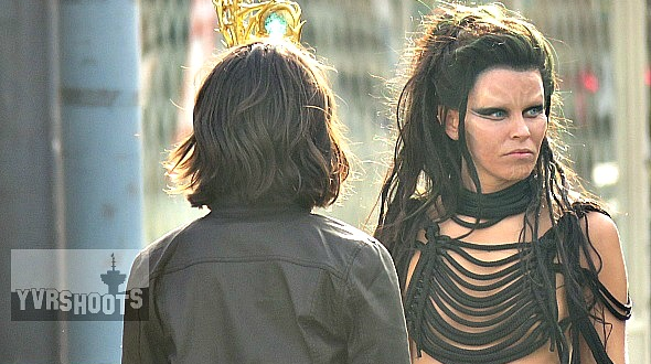 Rita Repulsa aparece com novo visual em gravações de Power Rangers O Filme