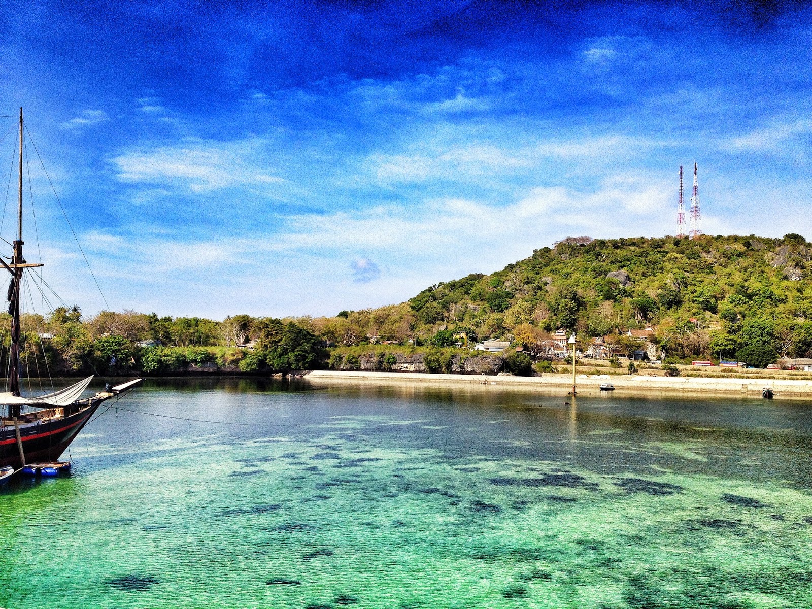 Danny Williams's Blog: Tinabo Island One Of Takabonerate Islands