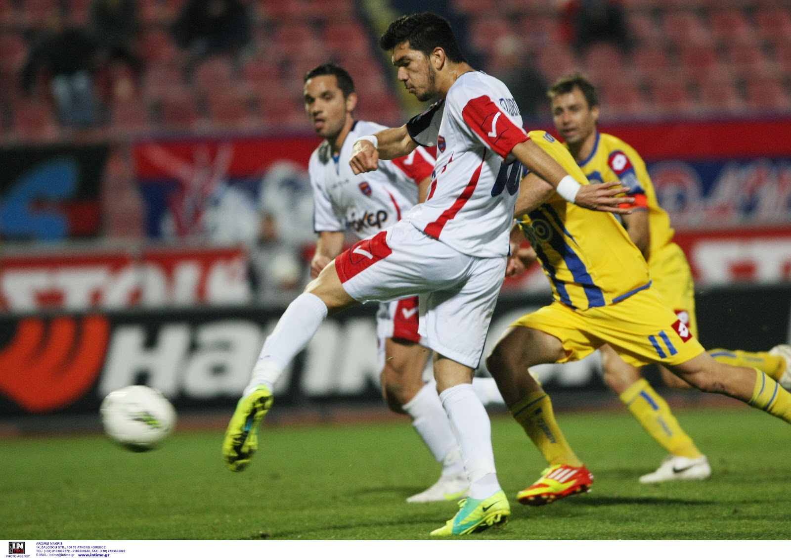 OROPOS SPORTS: Πανθηρας ο Κολοβος μεχρι το 2016