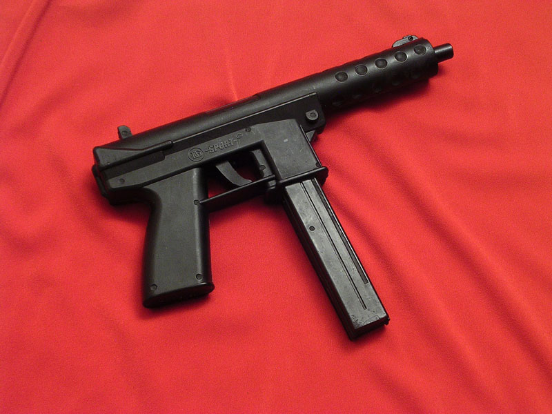 Pistola Intratec KG99 y TEC-9 | Armas de Fuego