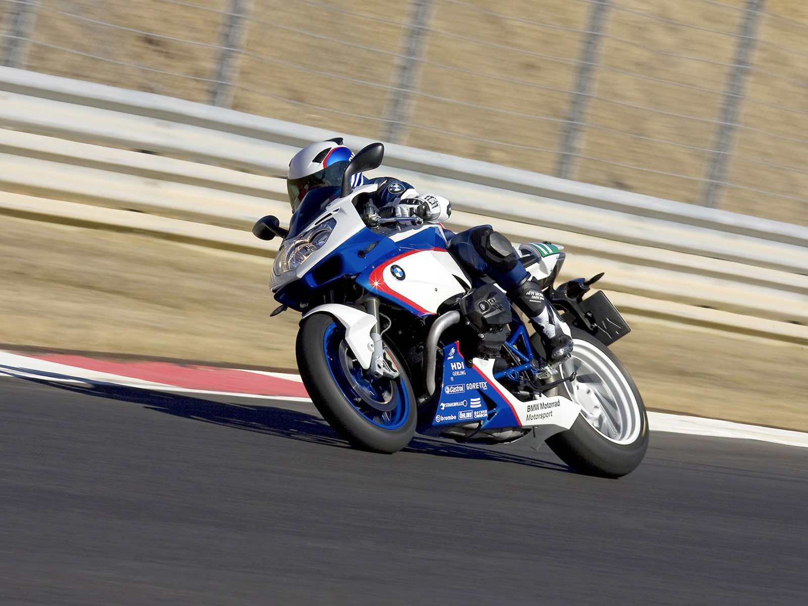 Free PSP Themes Wallpaper: Motorcycle sport wallpaper - Sports bike and ...