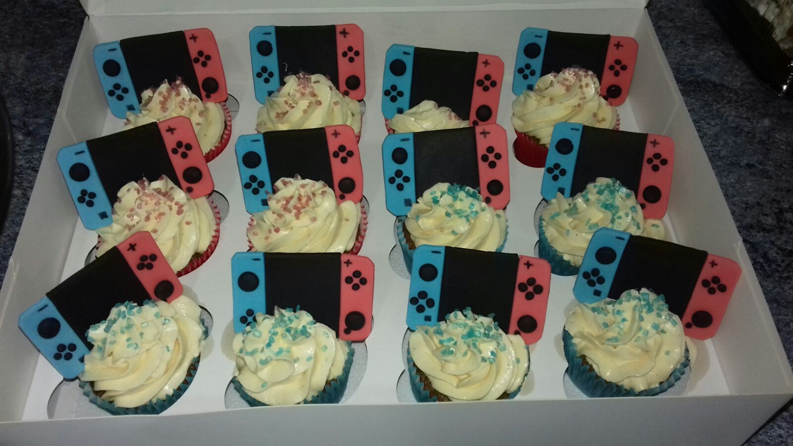 Vainilla & Chocolate: Nintendo Switch de Fondant y Cupcakes de ...