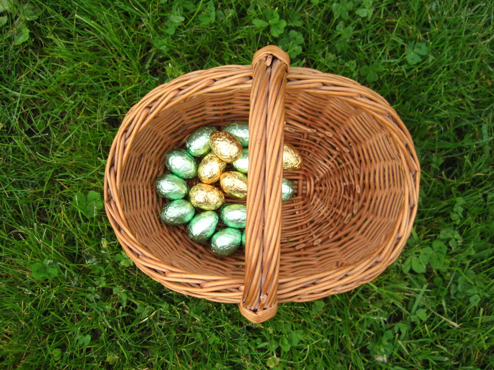 Paris Daze: Easter in France: Fish and Flying Bells Galore