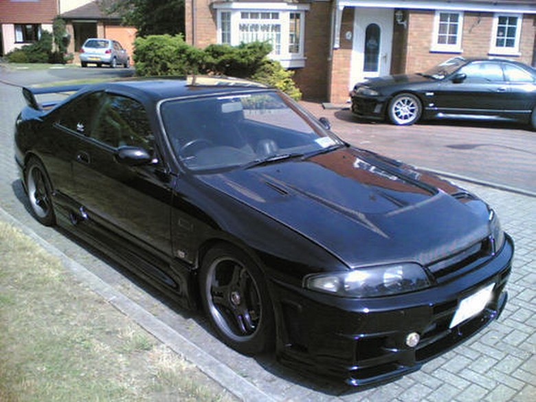 Midnight Garage Bodykit Centre: Nissan Skyline R33 Carbon Bonnet
