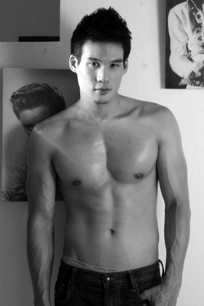 AMP - asia muscle picture: Thai actor - Max Rattasart Rungsiritip (14)
