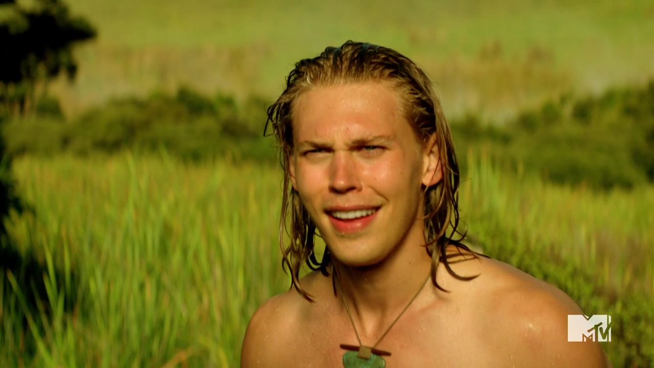 ausCAPS: Austin Butler shirtless in The Shannara Chronicles 1-03 "Fury"