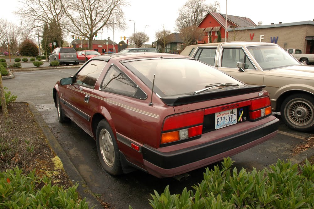 OLD PARKED CARS.: 1984 Nissan 300ZX Turbo.