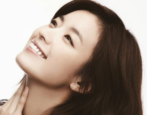 Chữa tình trạng cười hở lợi bằng cách cắt nướu | Thông tin nha khoa hữu ích