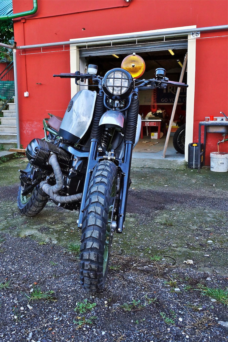 GS1100 "Tractor" by Officine Sbrannetti - Inazuma café racer