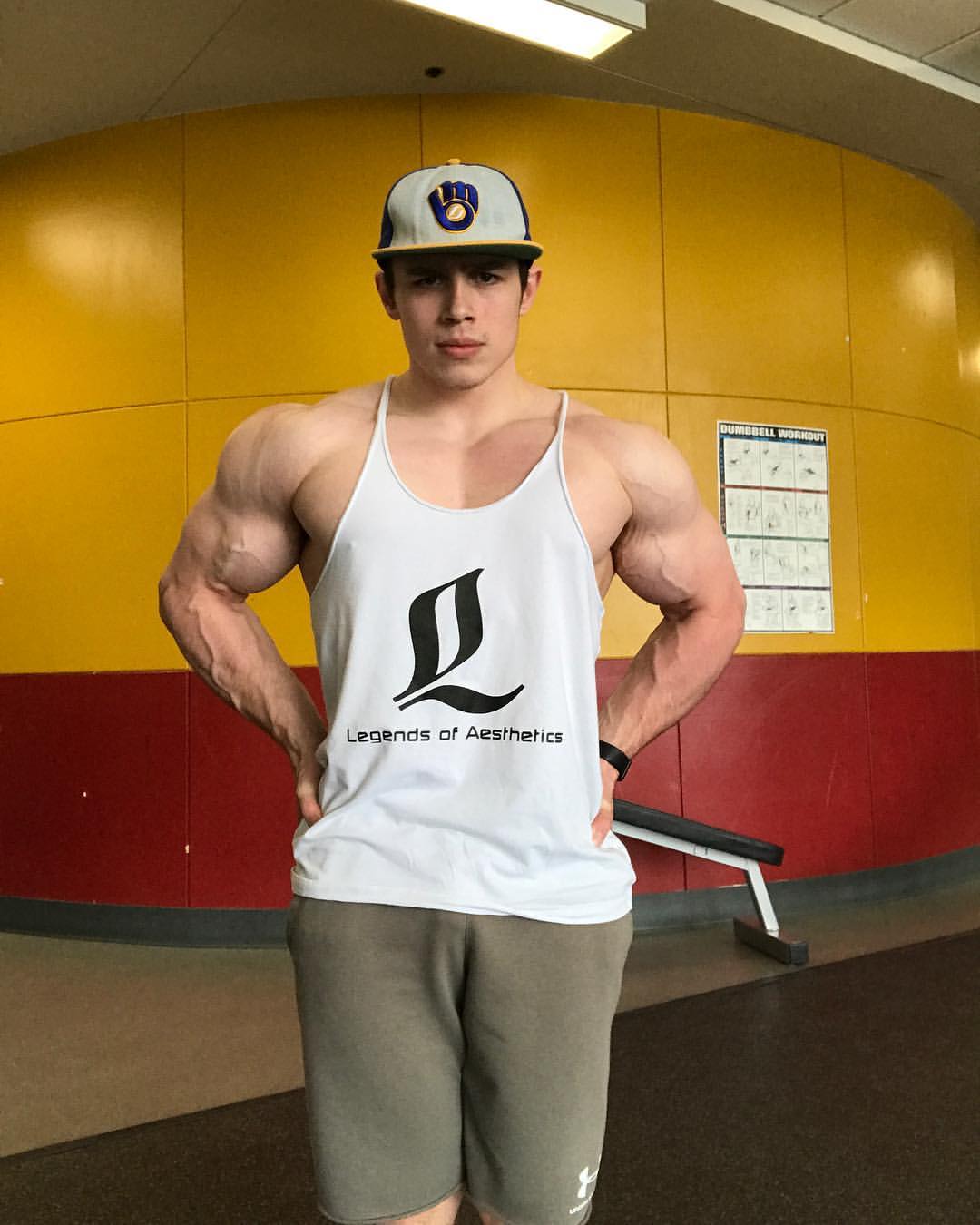 the beauty of male muscle: Nathaniel