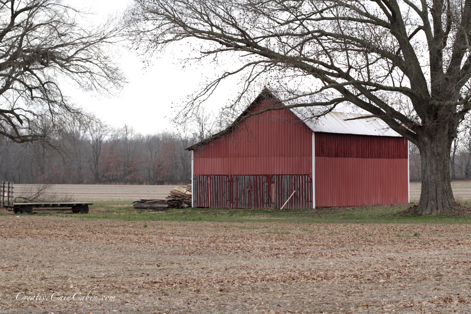 Red Barn Love - CREATIVE CAIN CABIN